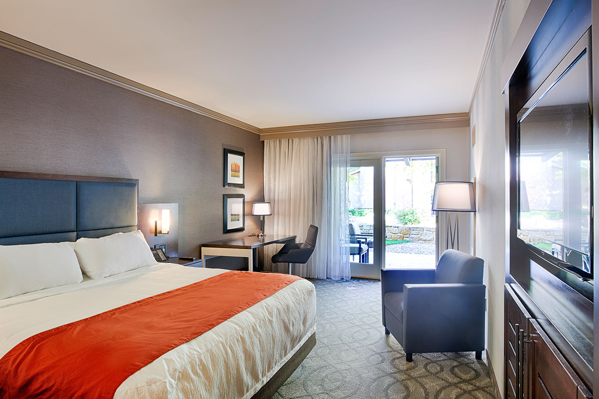 Prairie Band Casino & Resort: Luxury Hotel Rooms