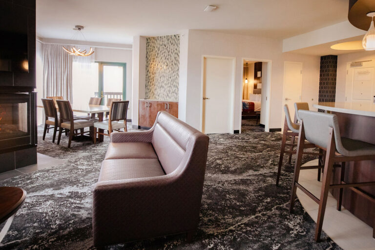 Prairie Band Casino & Resort: Luxury Hotel Rooms